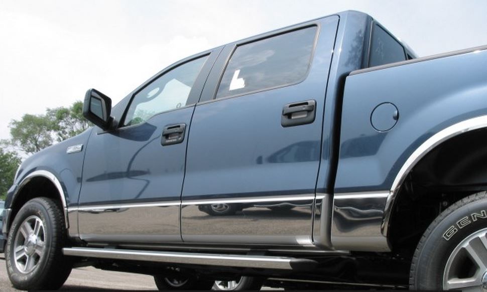 B & I Fender Rocker Panel Molding - Chrome Plated Stainless Steel ...
